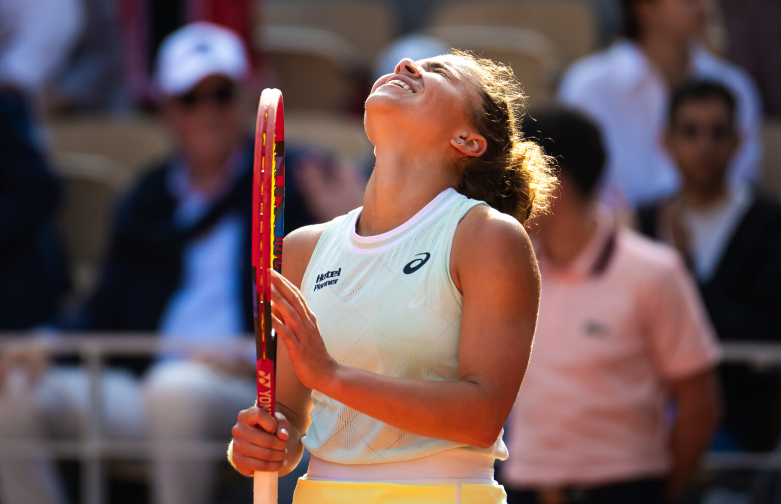 Jasmine Paolini routs Mirra Andreeva for a final date with Iga Swiatek